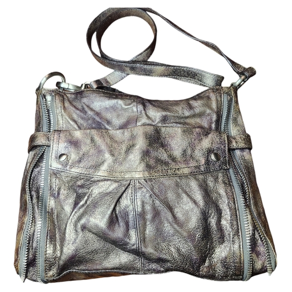 b. makowsky | Bags | B Makowsky Distressed Pewter Silver Metallic ...